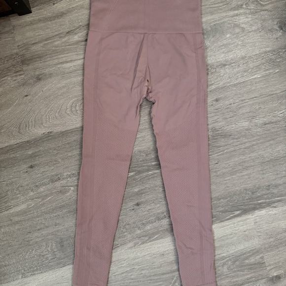 Zara | Pants & Jumpsuits | Zara Mauve Ribbed Leggings | Poshmark